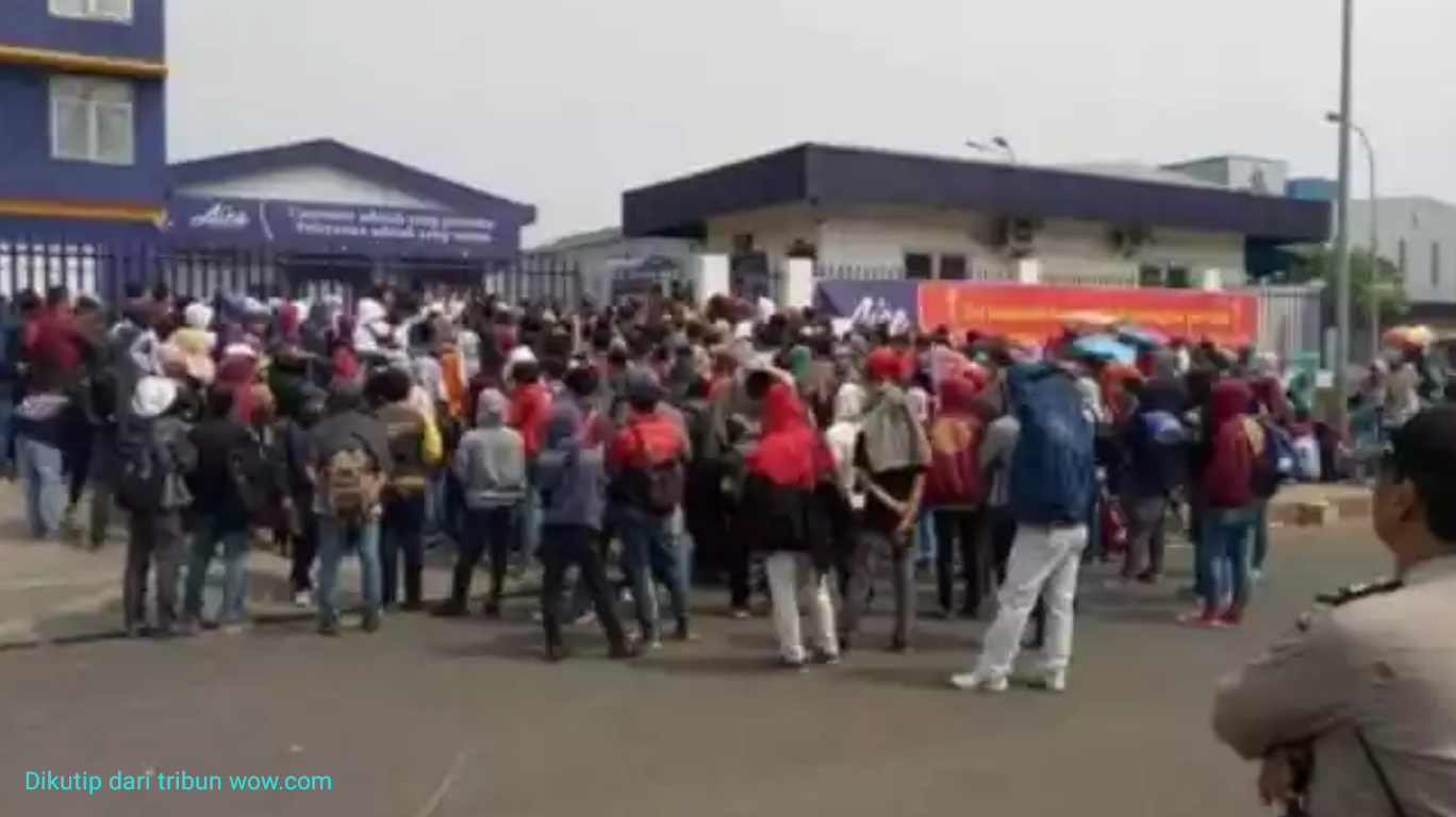 BURUH PT ALPEN FOOD INDUSTRY MELAKUKAN AKSI MOGOK KERJA - SERIKAT ...